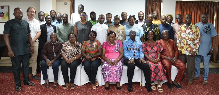 Assessing priority fisheries in the Gulf of Guinea using the EAF ...