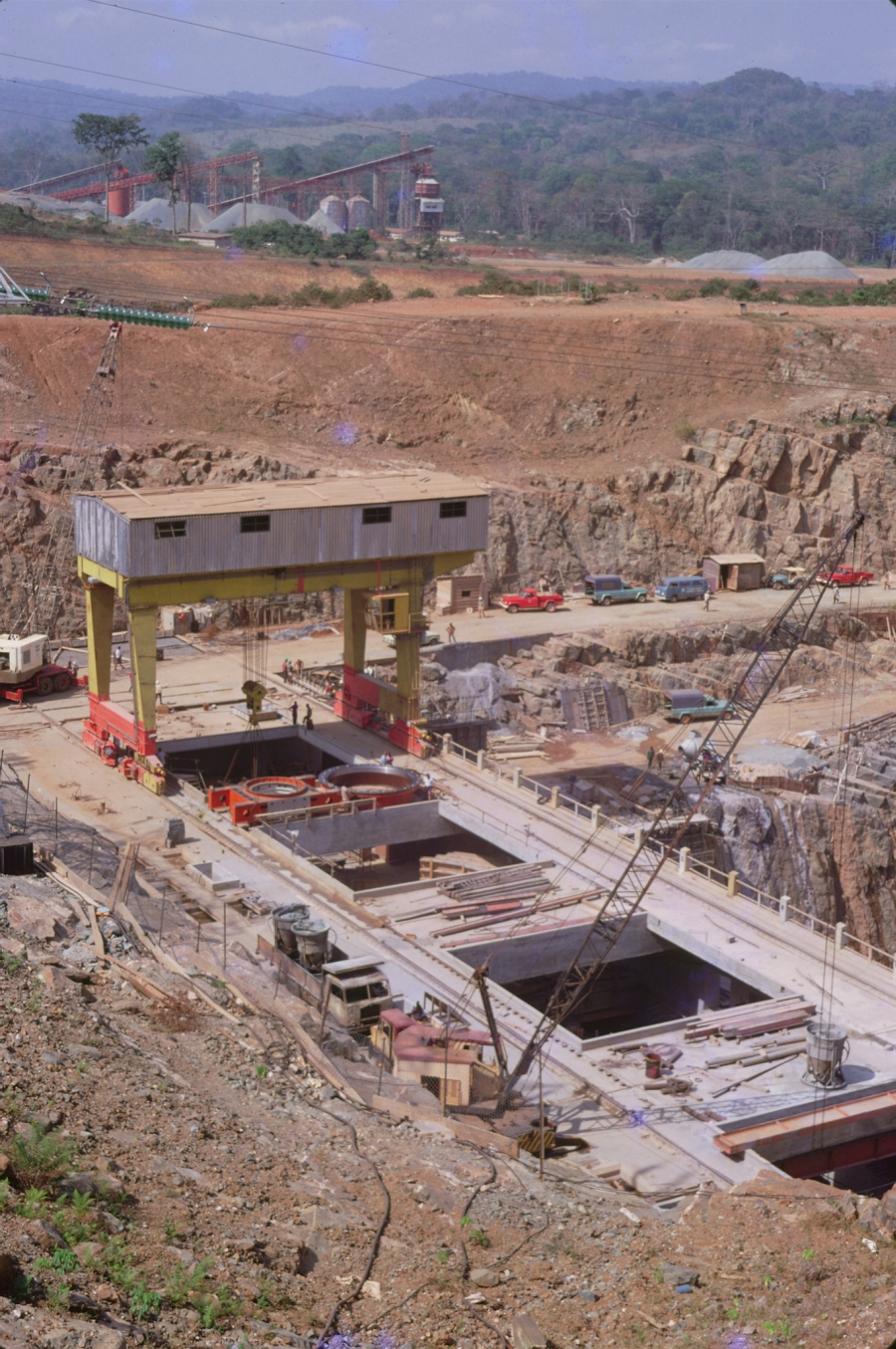 PHOTO LIBRARY: detail