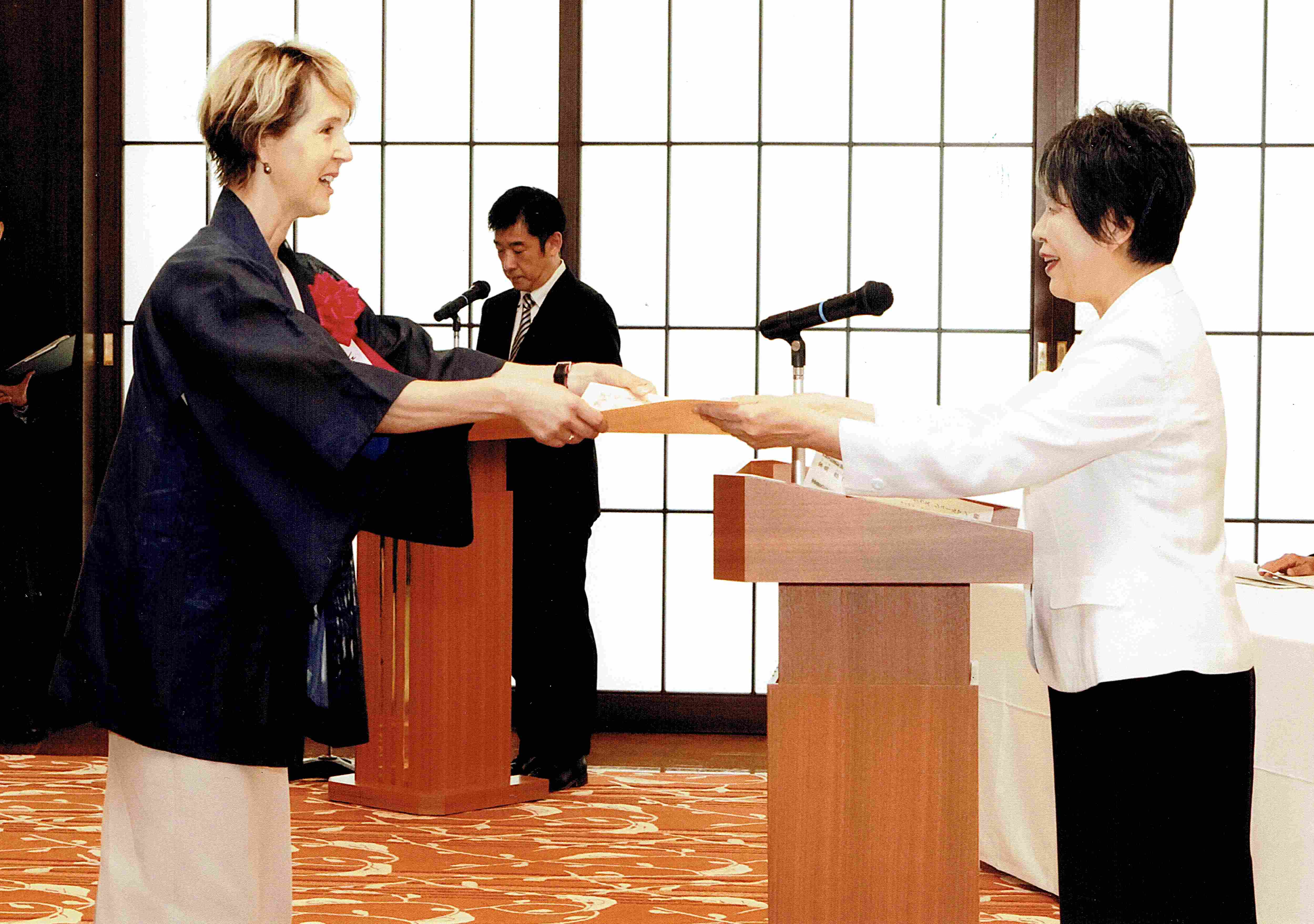 Member of FAO IUU fishing team receives award in Japan | Illegal ...